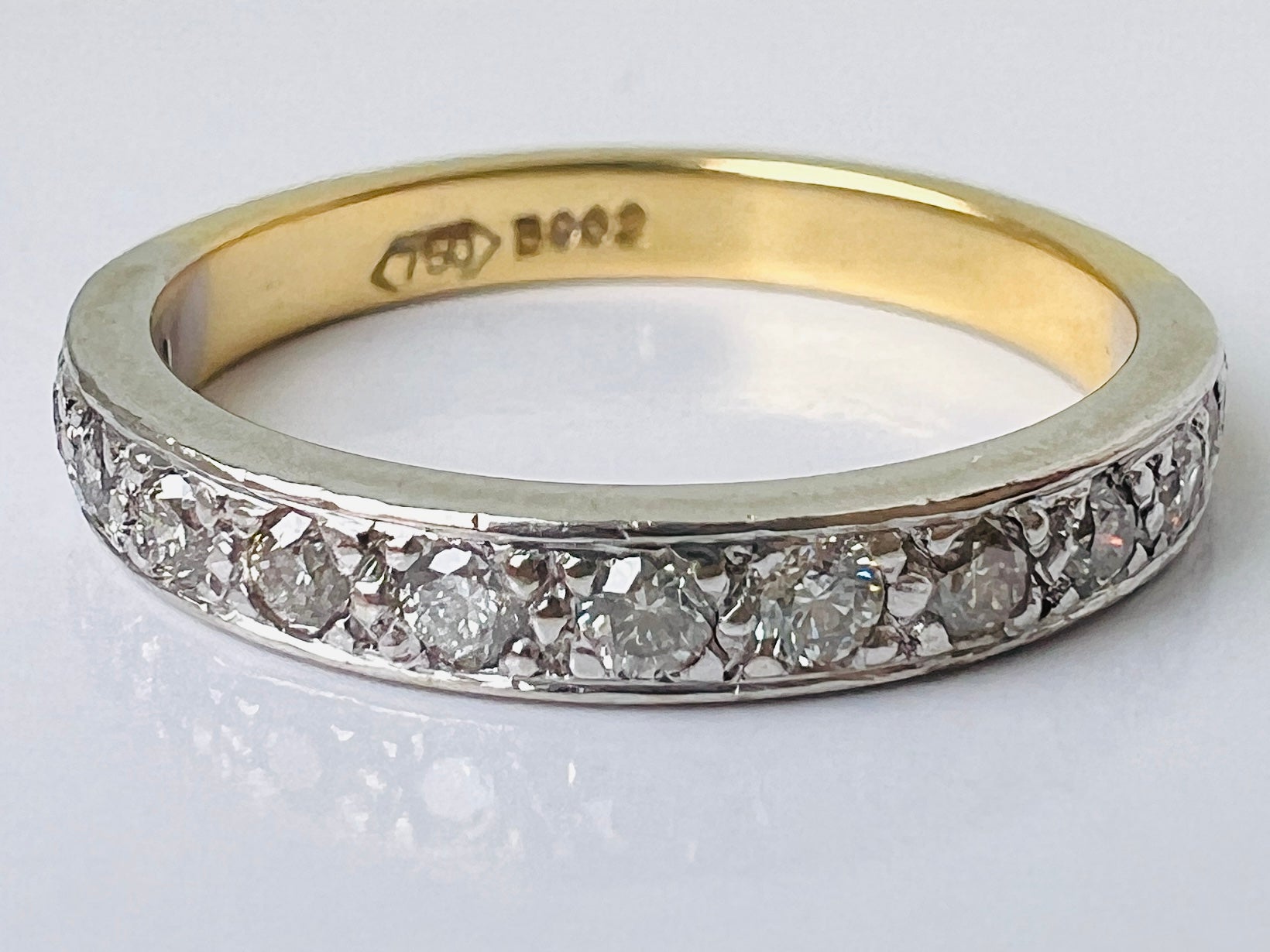 18ct Gold Twelve-Stone Diamond Ring – Ring-Life